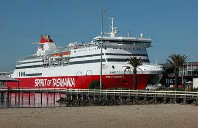 Devonport Ferry. Compare Prices, Times & Book Cheap Tickets